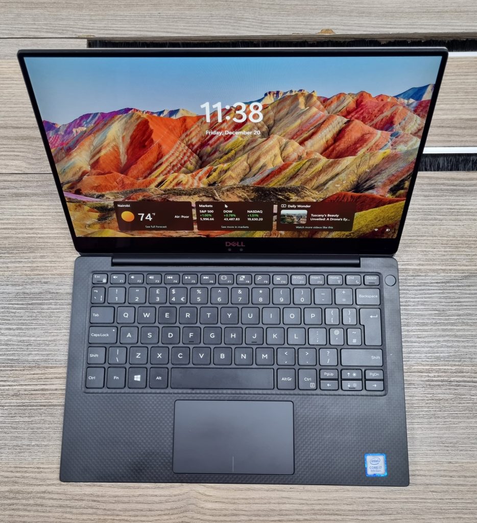 Dell XPS 13 9370 Laptop: Core i7-8550U 8th Gen, 8GB RAM, 256GB SSD , 13 ...